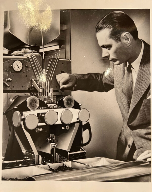 [제약Pin] 알피바이오, 장인정신 깃든 藥 제조사…연질캡슐계 '에르메스' 우뚝